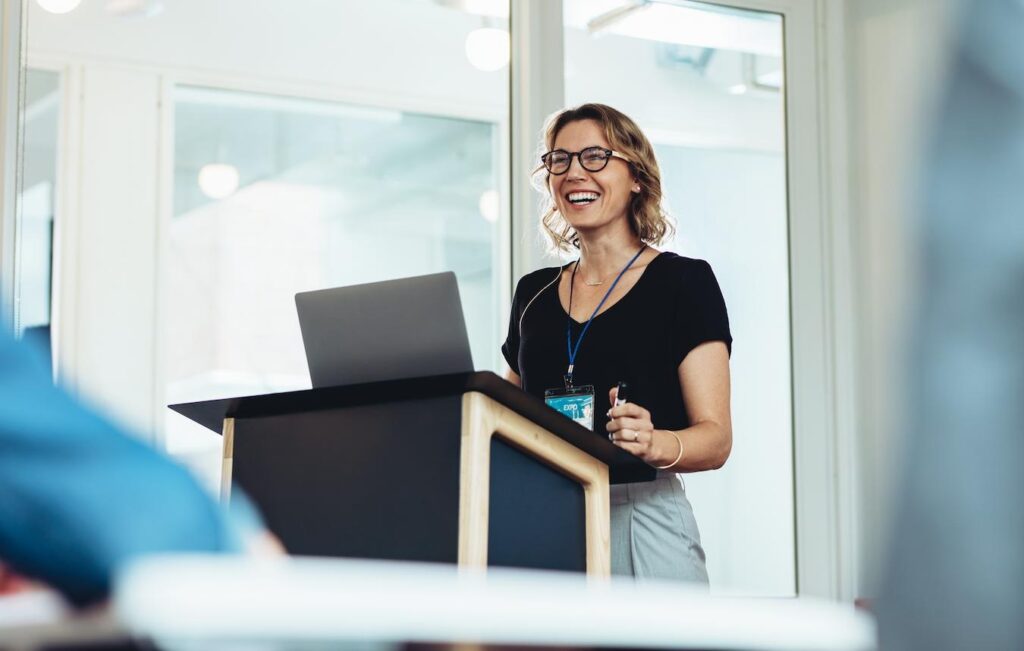 5 Reasons Why Public Speaking Skills Are Essential HCJ Magazine 5-reasons-why-public-speaking-skills-are-essential-hcj-magazine